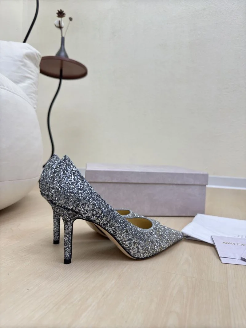 Low-cost Jimmy Choo Shoes