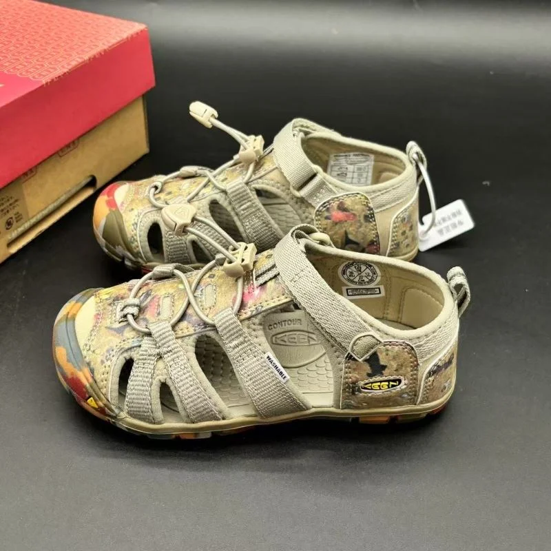 Indistinguishable KEEN SHOES