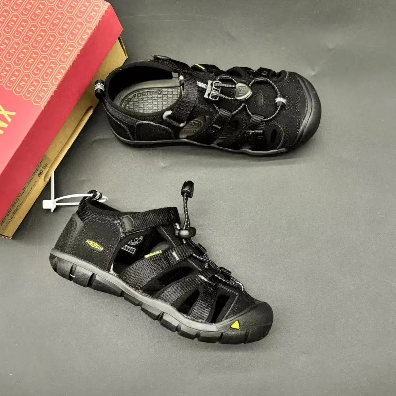High fidelity KEEN SHOES
