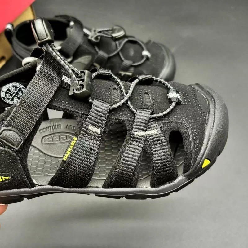 High fidelity KEEN SHOES