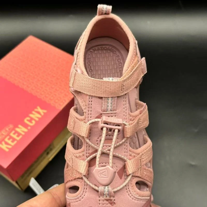 Exact replica KEEN SHOES