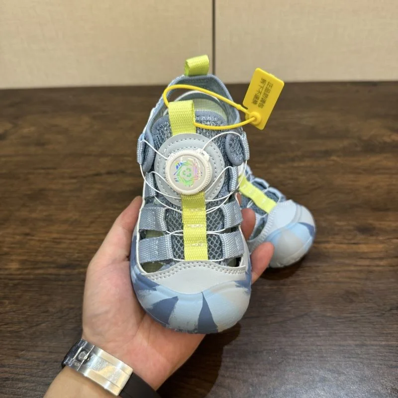 Accurate model KEEN SHOES