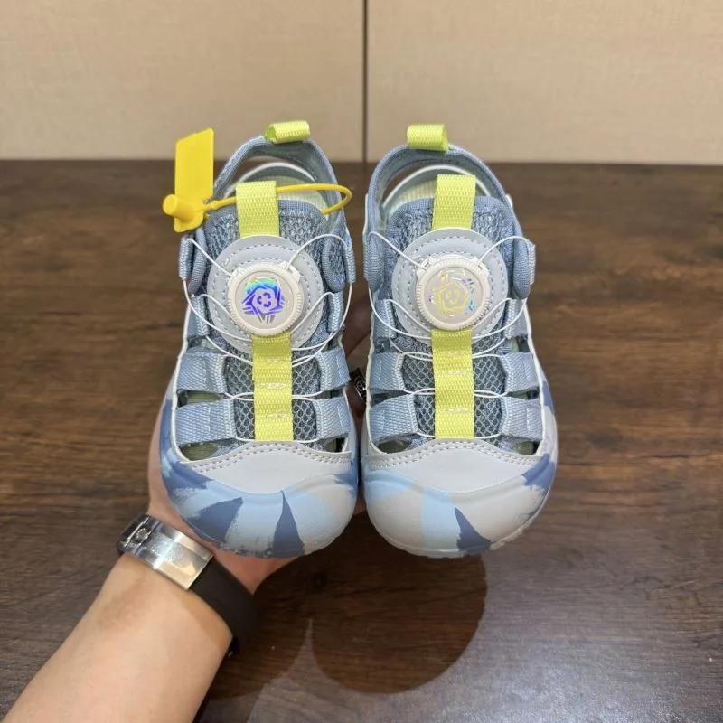 Accurate model KEEN SHOES