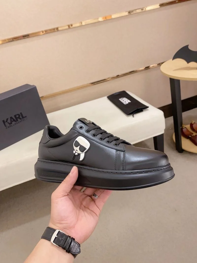 Accurate model Karl Shoes