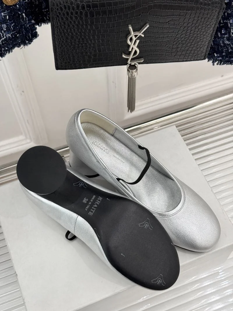 Top mirror Khaite Shoes