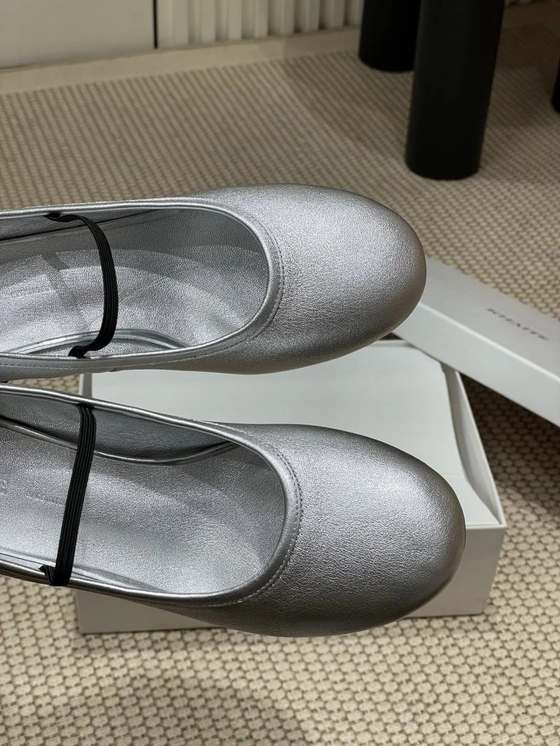 Exact replica Khaite Shoes
