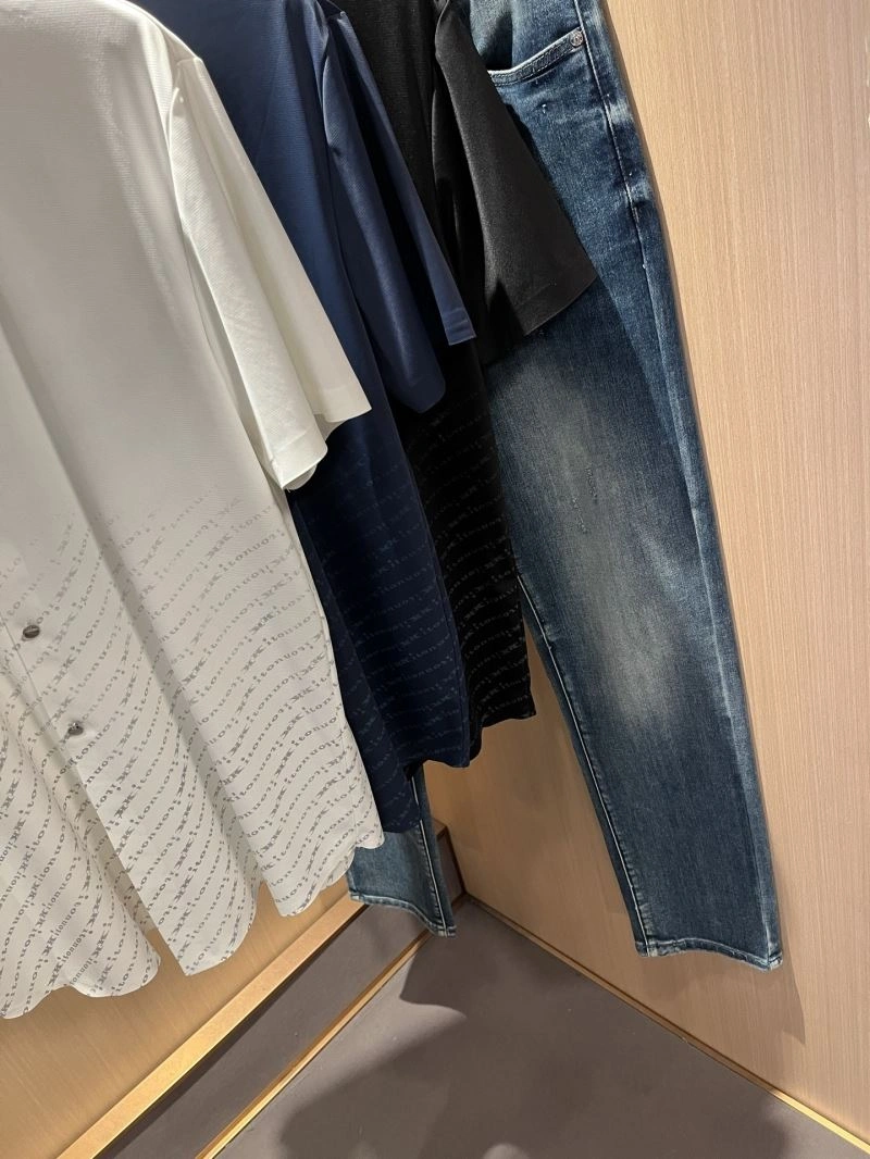 Legit Kiton T-Shirts
