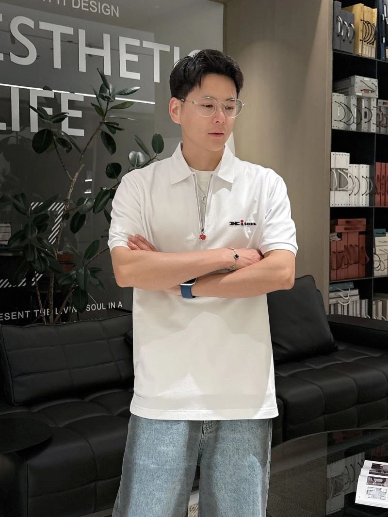 Kiton T-Shirts