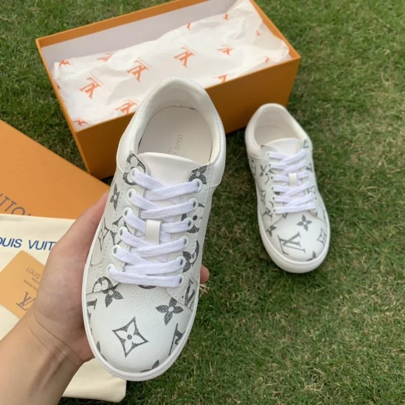 Precise copy LOUIS VUITTON SHOES