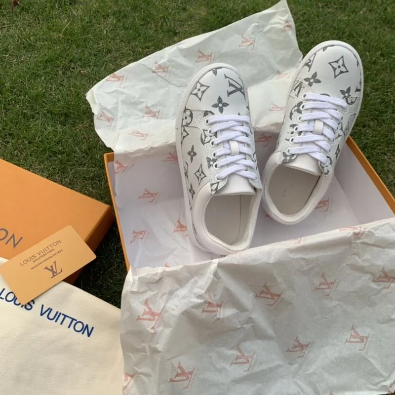Precise copy LOUIS VUITTON SHOES