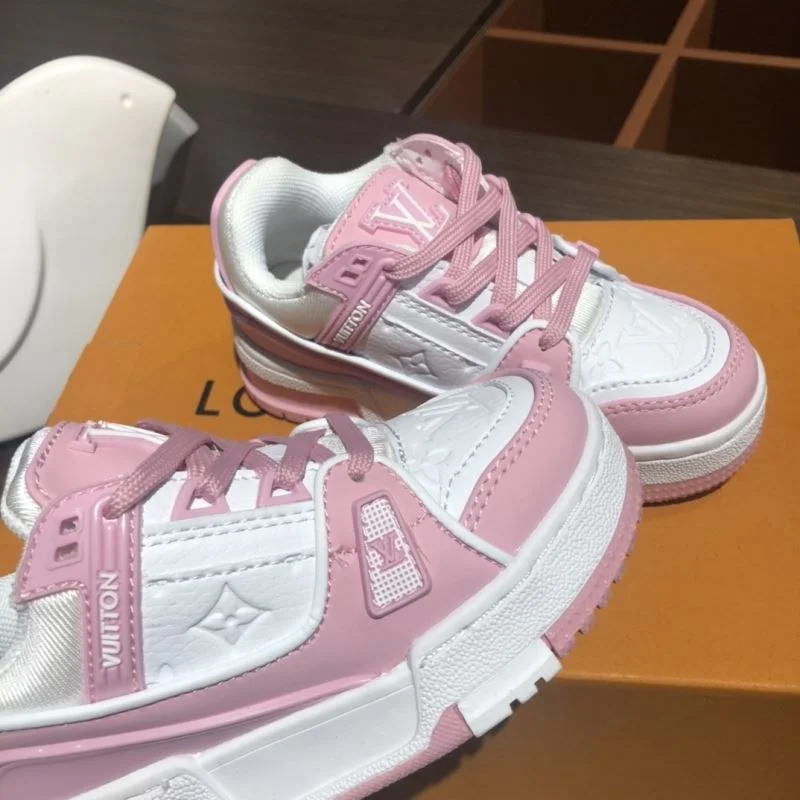 Precise copy LOUIS VUITTON SHOES