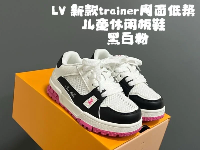 Top match LOUIS VUITTON SHOES