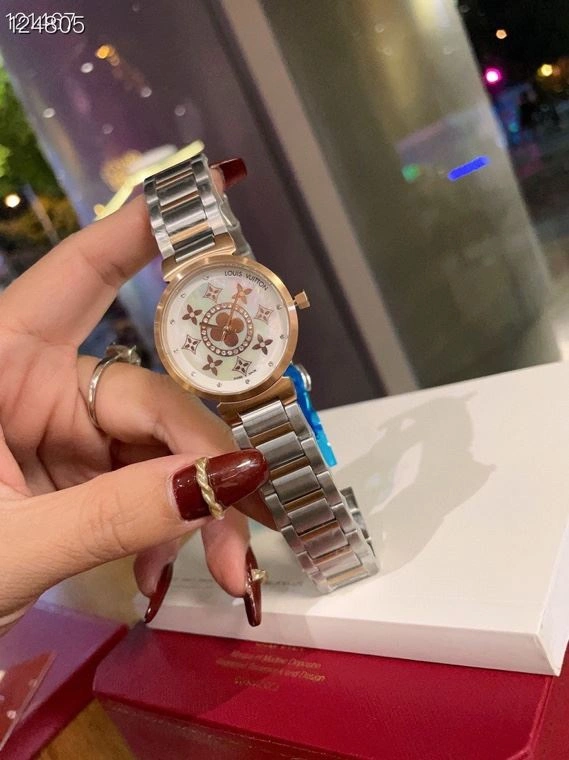 Indistinguishable LOUIS VUITTON Watches