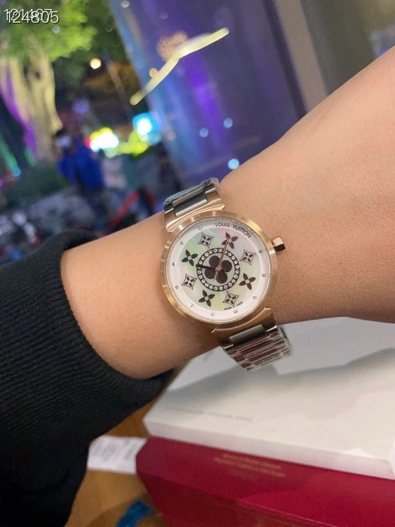 Indistinguishable LOUIS VUITTON Watches