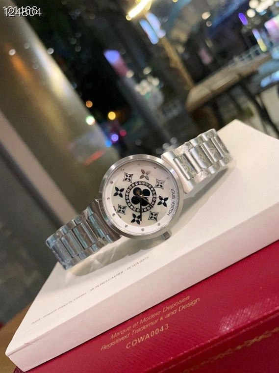 Reasonably priced LOUIS VUITTON Watches