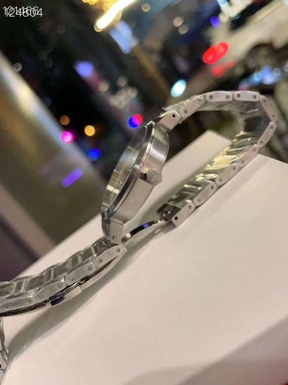 Reasonably priced LOUIS VUITTON Watches