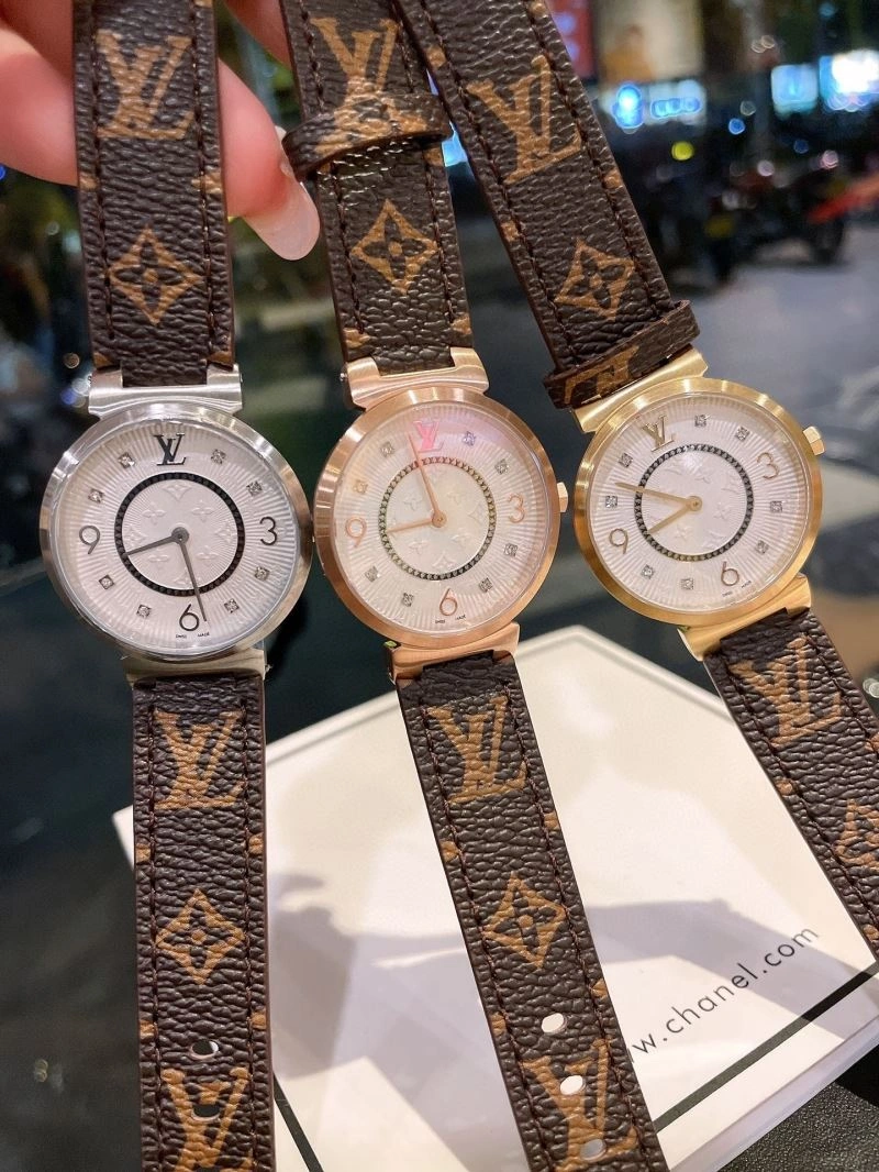 Inexpensive LOUIS VUITTON Watches
