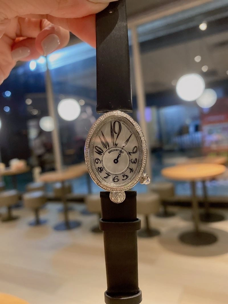 Discounted LOUIS VUITTON Watches