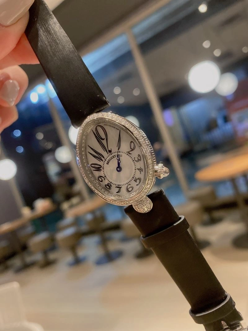 Discounted LOUIS VUITTON Watches