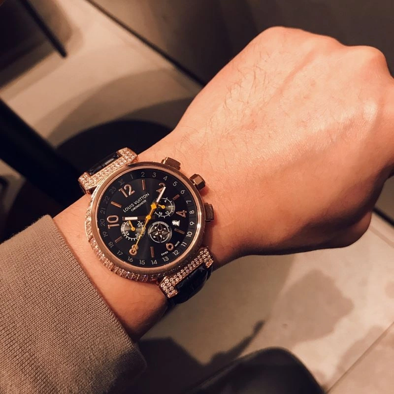 Accurate model LOUIS VUITTON Watches