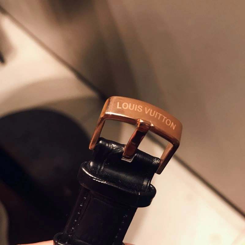 Accurate model LOUIS VUITTON Watches