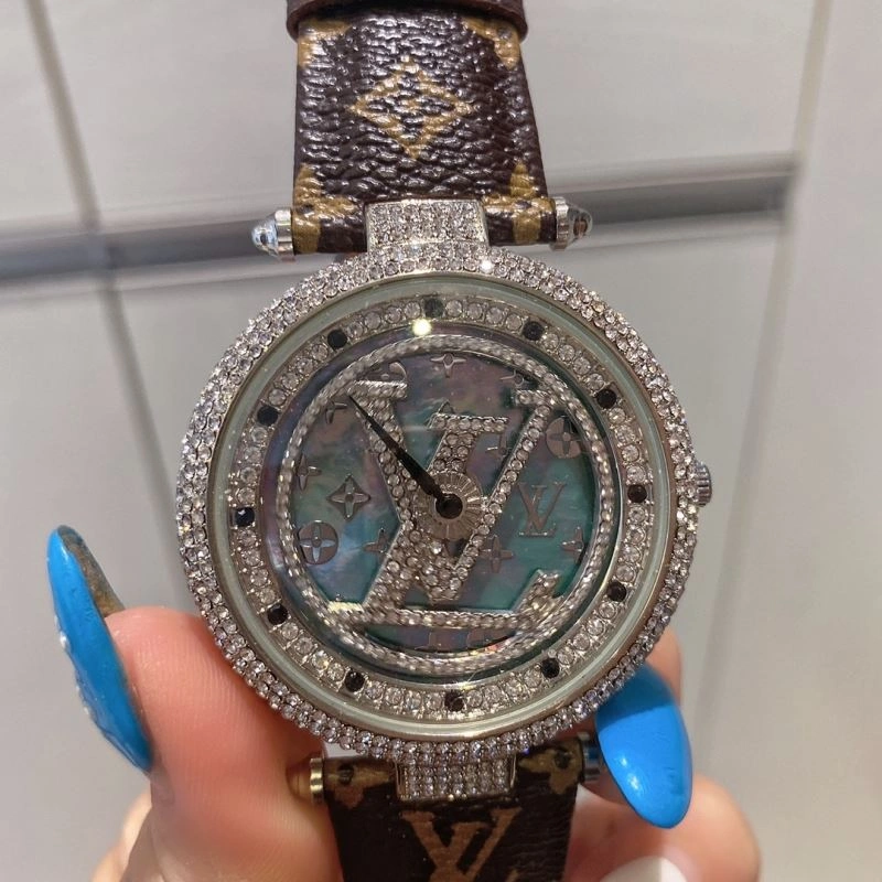 Indistinguishable LOUIS VUITTON Watches