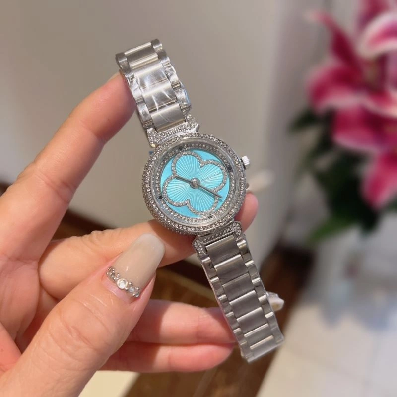 LOUIS VUITTON Watches