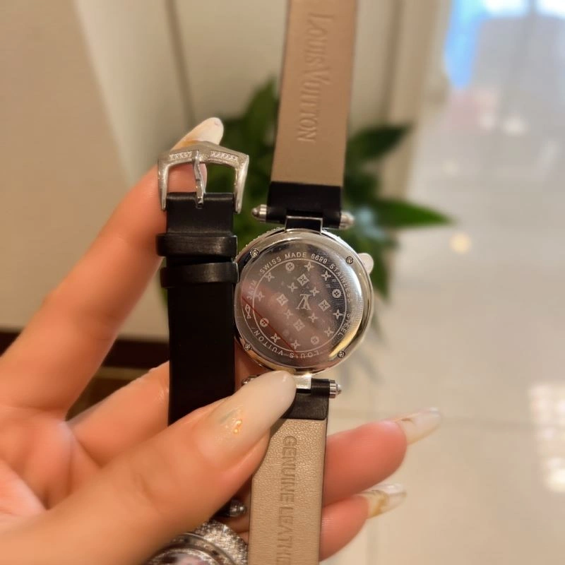 Accurate model LOUIS VUITTON Watches