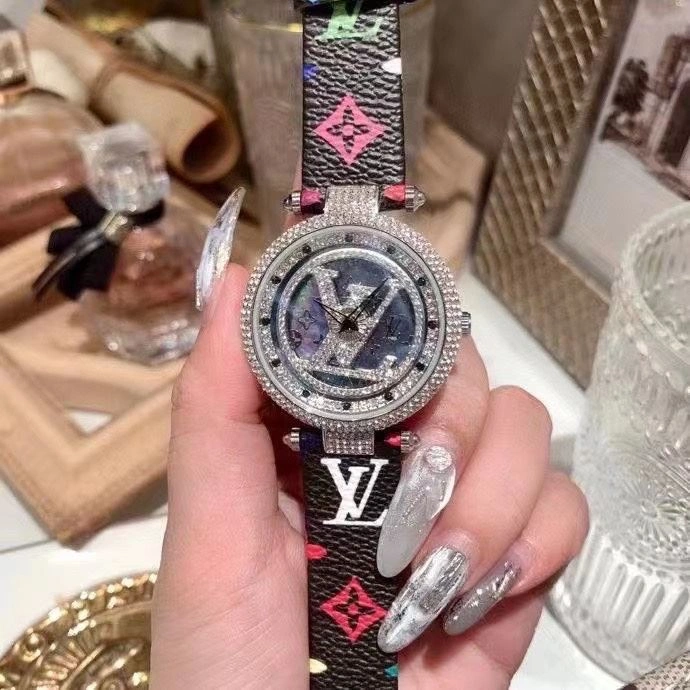 Discounted LOUIS VUITTON Watches