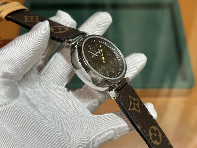 Value-priced LOUIS VUITTON Watches