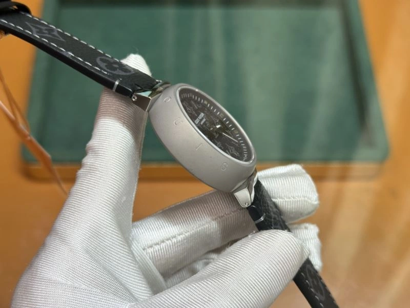 Authentic LOUIS VUITTON Watches