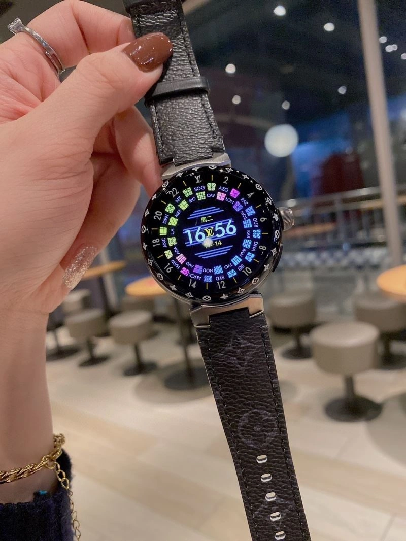 Original LOUIS VUITTON Watches