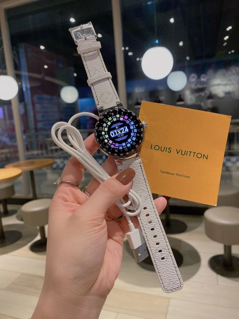 LOUIS VUITTON Watches