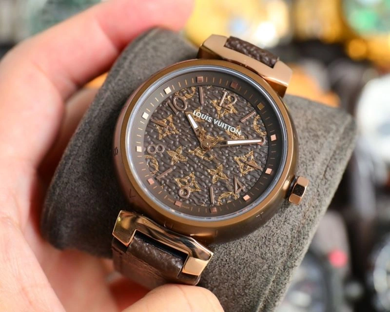 Indistinguishable LOUIS VUITTON Watches