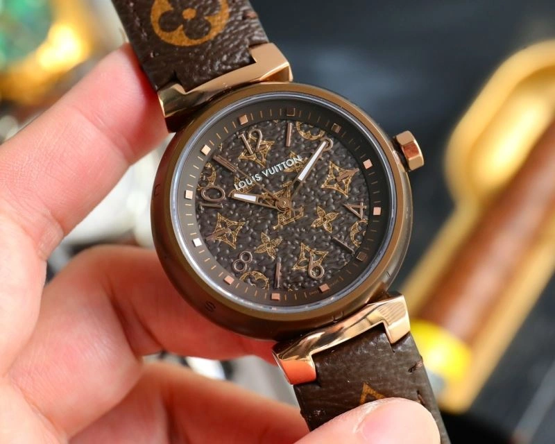 Indistinguishable LOUIS VUITTON Watches