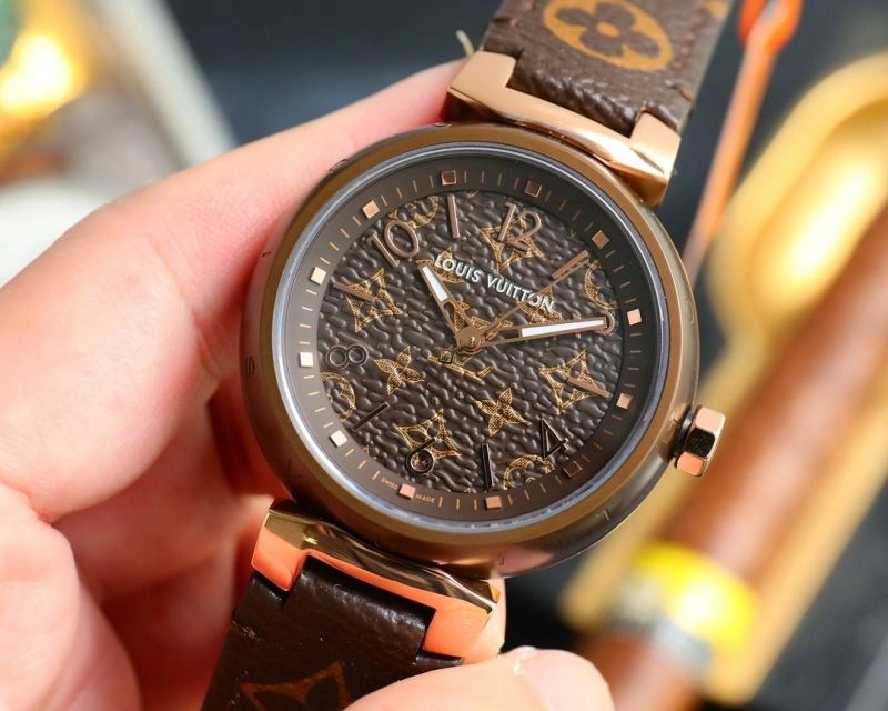 Indistinguishable LOUIS VUITTON Watches