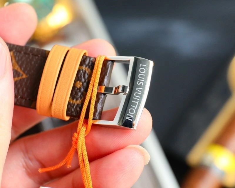 Indistinguishable LOUIS VUITTON Watches