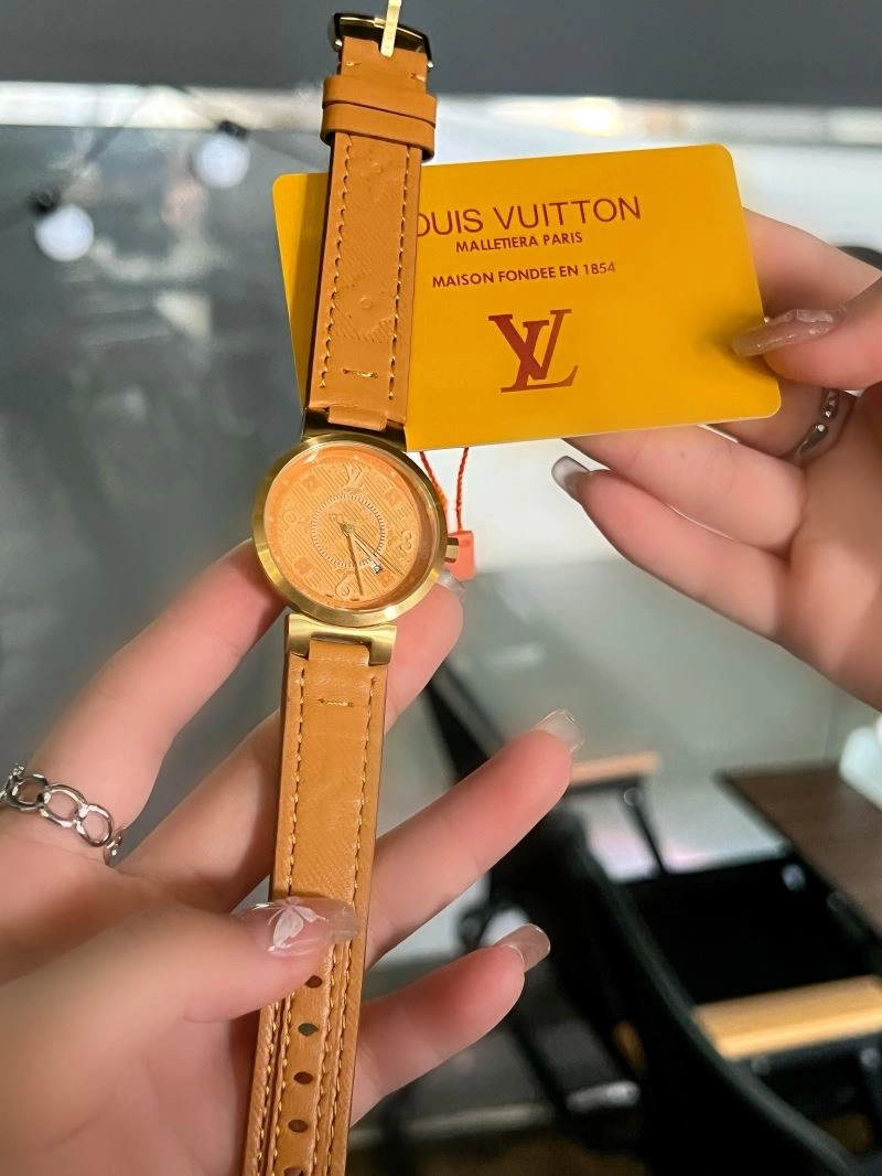 Reasonably priced LOUIS VUITTON Watches