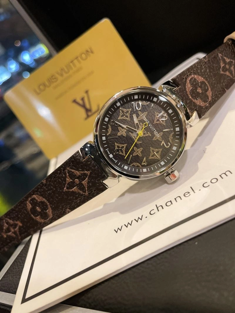 LOUIS VUITTON Watches