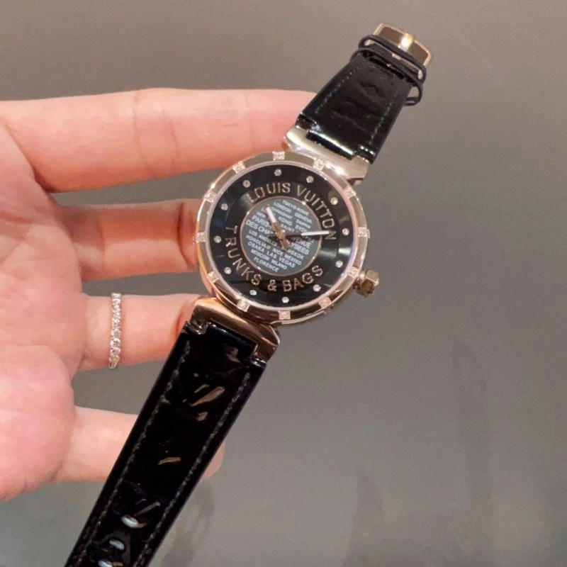 LOUIS VUITTON Watches
