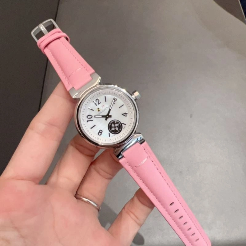 LOUIS VUITTON Watches