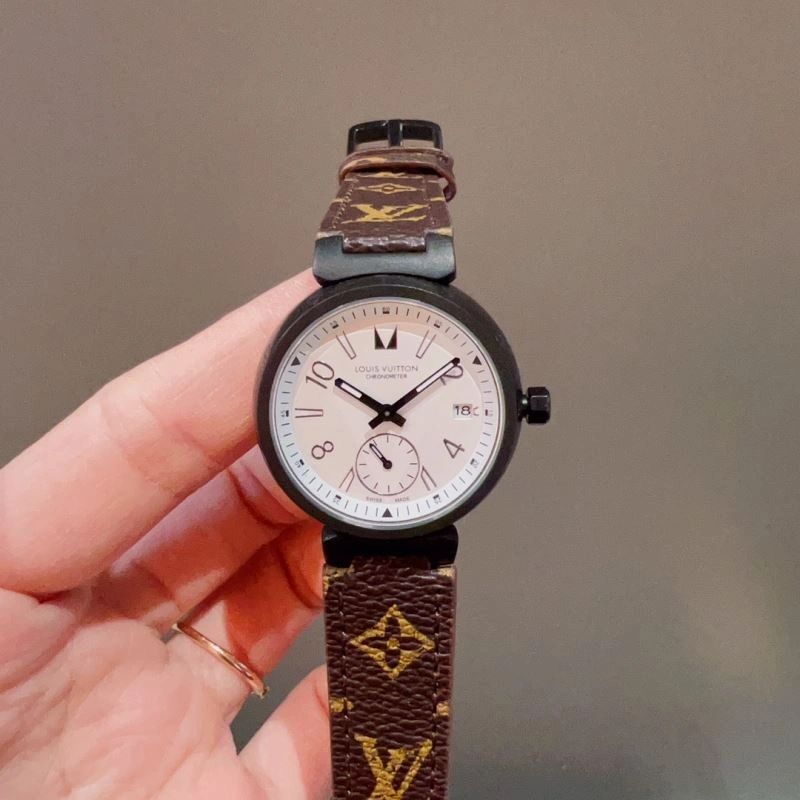 LOUIS VUITTON Watches