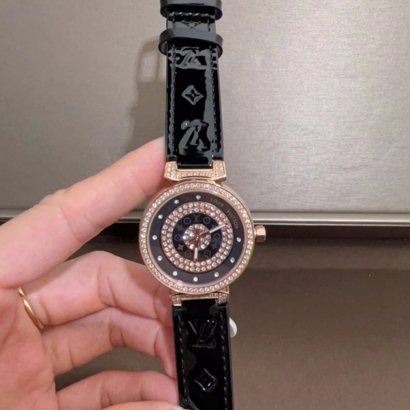 LOUIS VUITTON Watches