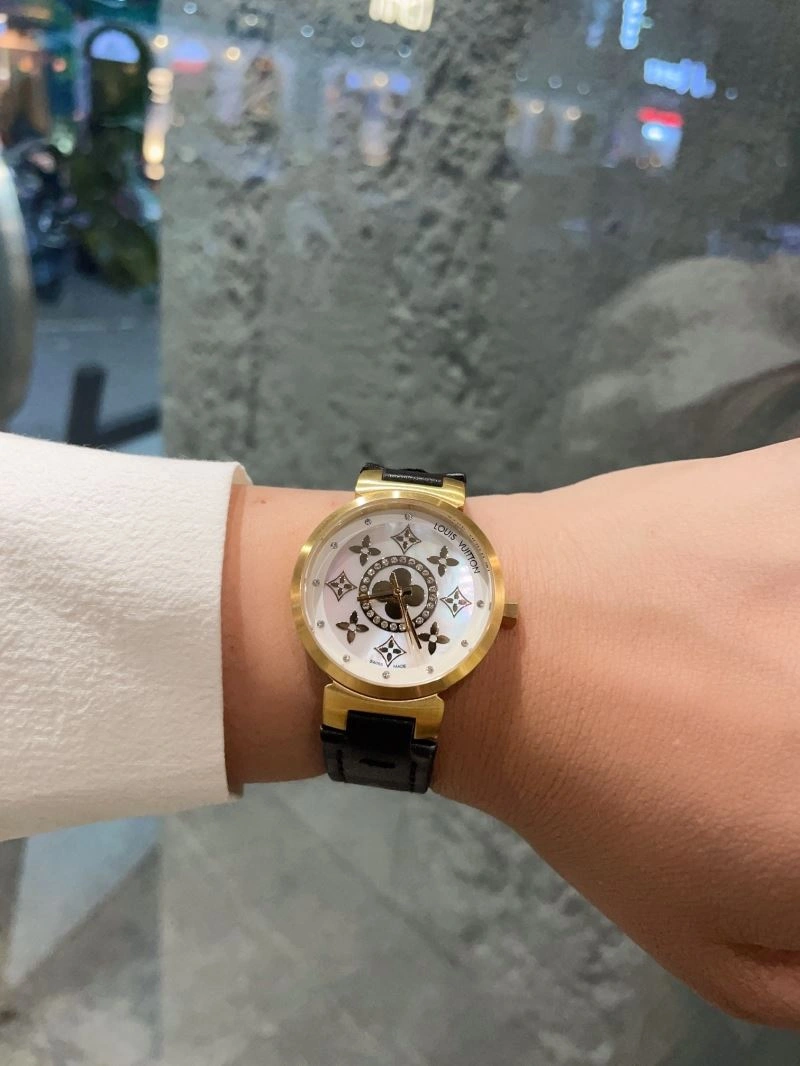 Top mirror LOUIS VUITTON Watches