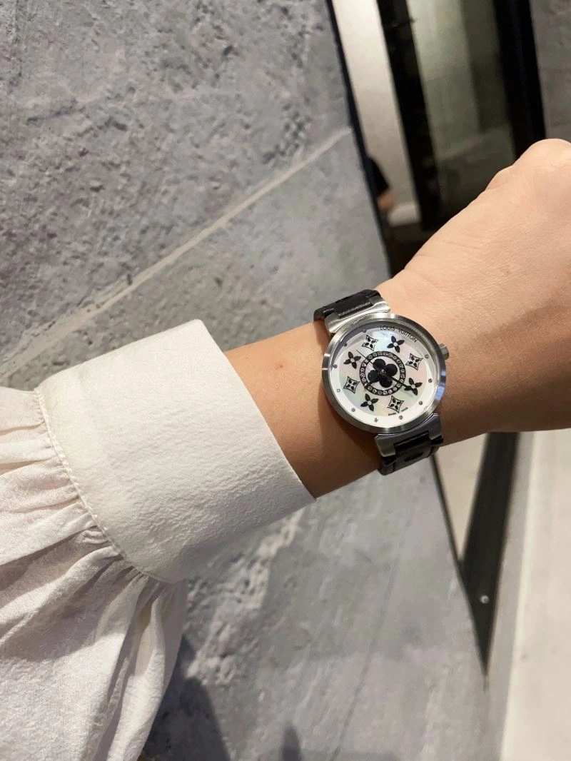 Indistinguishable LOUIS VUITTON Watches