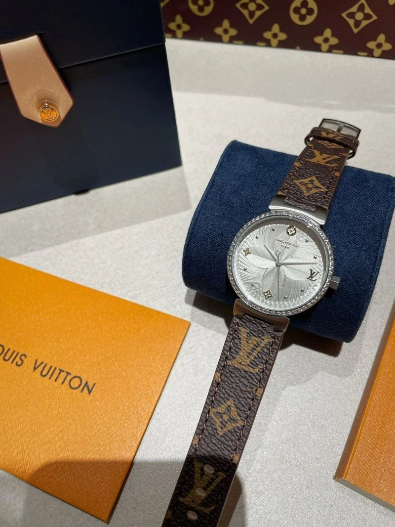 LOUIS VUITTON Watches