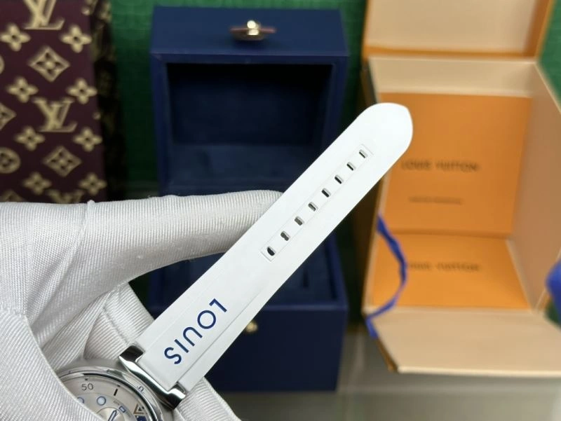High fidelity LOUIS VUITTON Watches