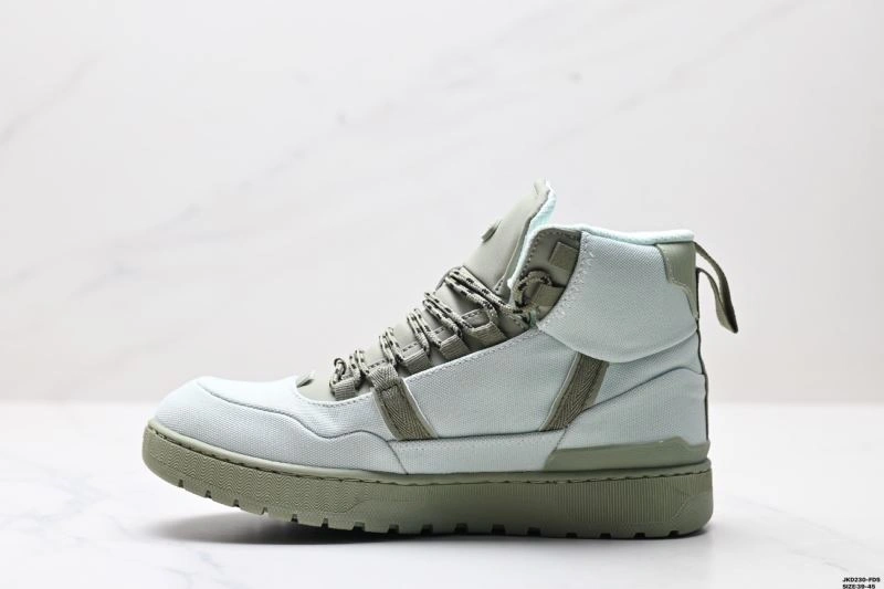 Brand-authenticated Lacoste Shoes