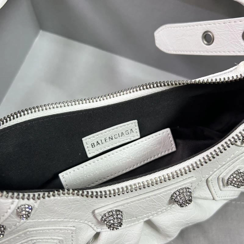 Accurate model Le Cagole Half-Moon Dumpling Motorcycle Bag - Diamond Buckle White