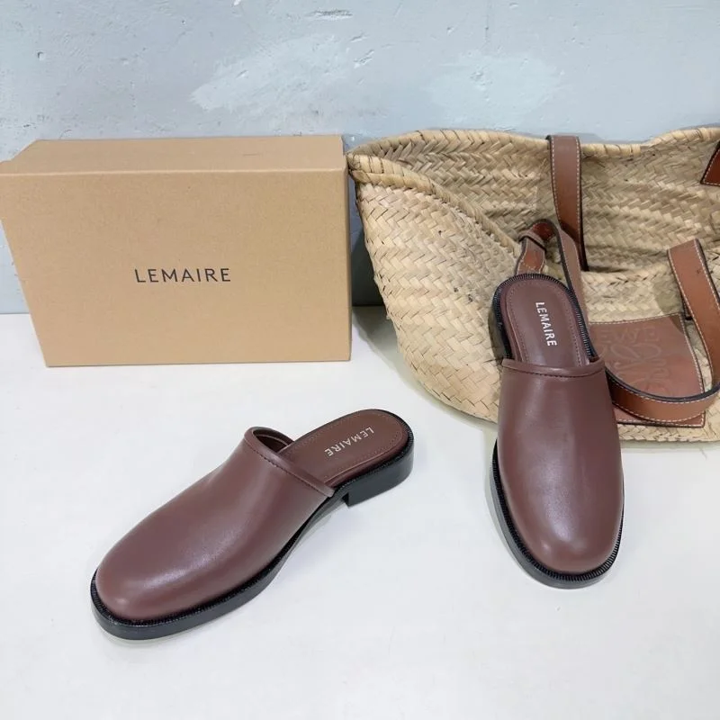 Indistinguishable Lemaire Sandals
